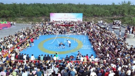 山西稷山传统摔跤挠羊赛火热开赛 人民图片网