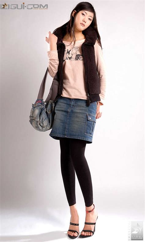 Model 张迪《牛仔短裙玩飘逸》 丽柜ligui 美腿玉 第1页 洛秀网
