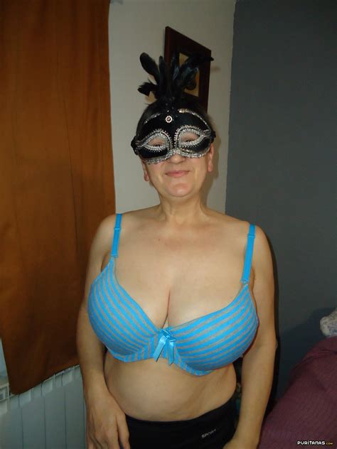 Mi Sujetador Azul Y Lo Que Llevo Debajo