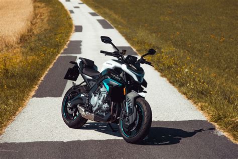 Cfmoto 675nk Review 2025 Triple Cylinder Naked Bike In Focus
