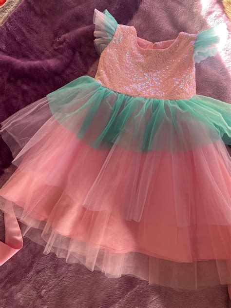 Продам сукню дитячу на 5 років 500 грн Одяг для дівчаток Коломия на Olx