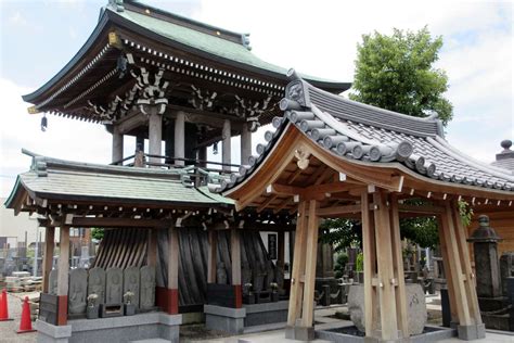 正円寺鐘楼卍正圓寺東京都江戸川区 八百万の神