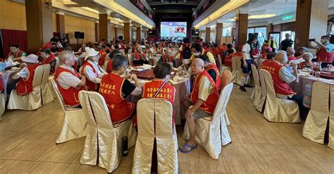 兩百餘位長者齊聚一堂 華山公益餐會提前慶中秋 屏東時報電子報