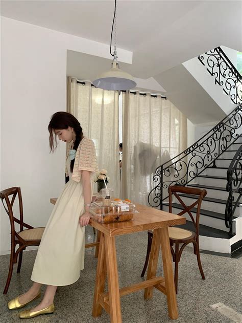 끌앤끌 스트링 하이웨스트 나시 원피스 컬러 니트 미니 가디건 세트