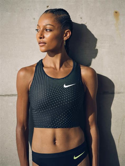 Revée - Making Pictures