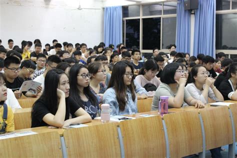 上海华讯网络系统有限公司实习招聘宣讲 计算机与人工智能学院