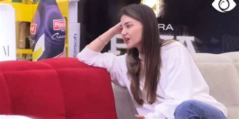 “nuk I Bie Dot Gomarit I Bie Samarit” Kiara Për Efin Nervat E Luizit