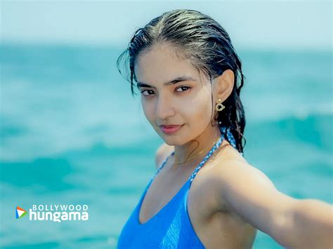 Anushka Sen Wallpapers Anushka Sen 04 Bollywood Hungama