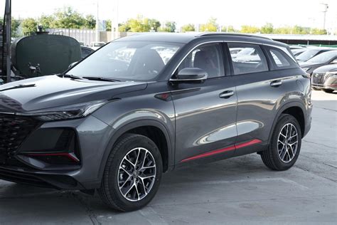 【长安cs75plus经典版 1 5t 先锋型外观细节图片 汽车图片大全】 易车