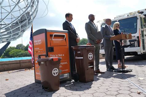Nycs Curbside Composting Program Coming To All Five Boroughs 6sqft