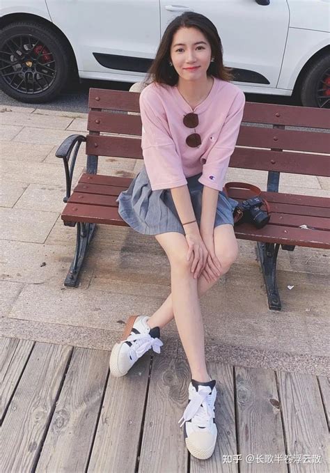 八月蝴蝶来长安一片月 知乎