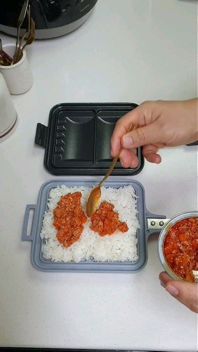 샌드위치메이커로 만드는 누룽지 밥버거 밥드위치 고추참치를 넣어 느끼하지 않고 겉은 바삭해서 식감이 좋아요 캠핑이나 도시락으로 좋고 간식으로도 딱 좋아요 Youtube