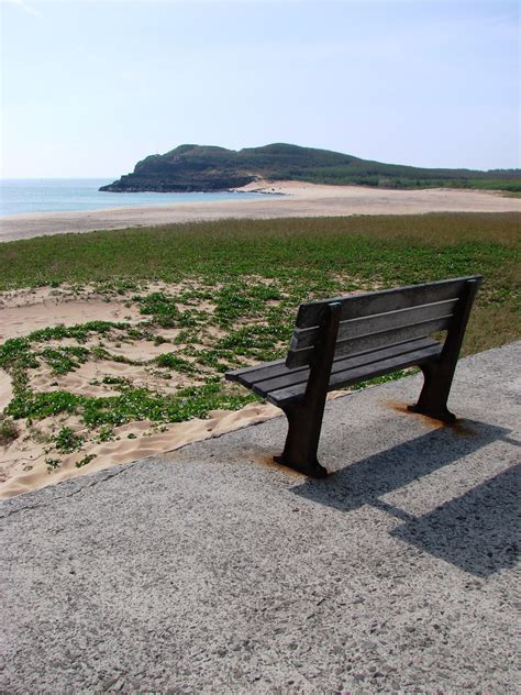 무료 이미지 바다 해변 바닷가 모래 사장 의자 나팔꽃 Penghu 대만 섬 육지 벤치 잔디 곶 연안 및 해양 지형 록 대양 휴가 경치