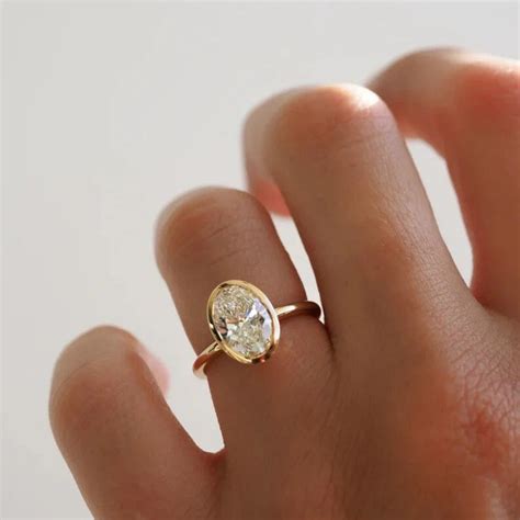 200 Carat E Color Vs2 Clarity Igi Certified Oval Cut Lab Created
