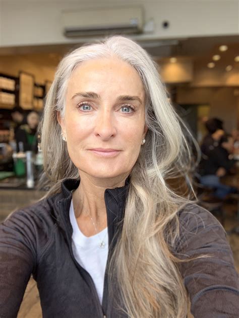 Pin By Caroline Labouchere On Gorgeous Grey Hair Long Hair Older