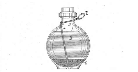 불을 끄는 ‘수류탄이 있었다···‘불에 맞선 역사를 집대성한 소방관