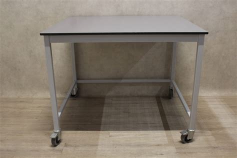 Movable Table Labmakelaar Benelux