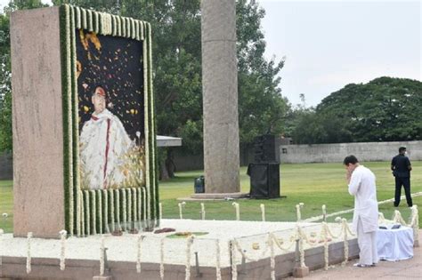 Tamil Nadu Rahul Gandhi Pays Tribute To Father Rajiv Gandhi Ahead Of