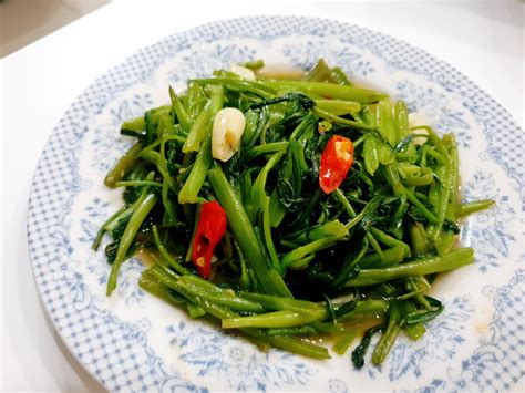 沙茶蒜炒空心菜 by 安綺小姐 愛料理