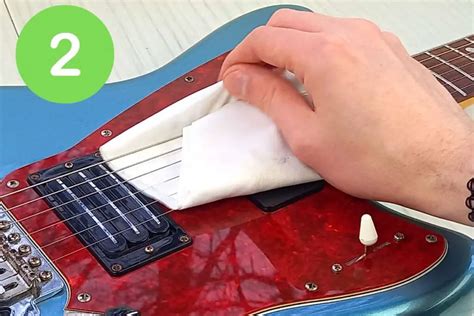 How To Clean Guitar Strings Easy Step By Step Guide Roundtable Audio