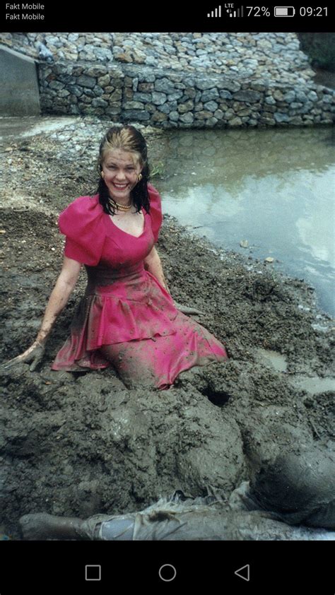 Pin By Oderholz Kurt On Mud Wet Dress Beautiful Thai Women Mudding