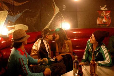 [포토엔]클럽걸 유니 구피를 유혹하다