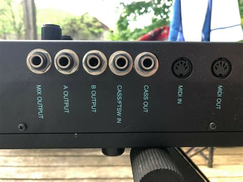 Matrixsynth Sequential Circuits Split Eight Vintage Polyphonic Analogue Synthesizer Sn 12184