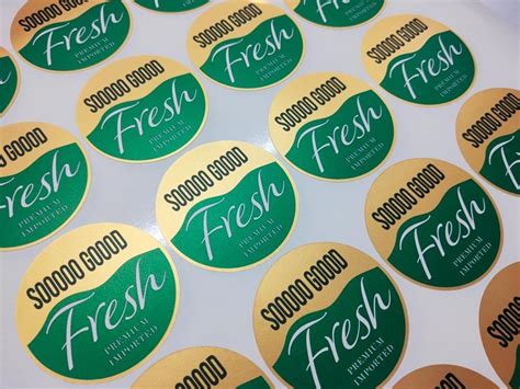 รับทำสติ๊กเกอร์ฉลากสินค้าสีทอง สีเงิน เพิ่มความสวยหรูดูดีให้สินค้า