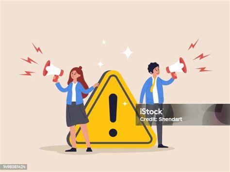 중요한 발표 개념입니다 주의 또는 경고 정보 속보 또는 긴급 메시지 통신 경고 및 주의 비즈니스 사람들은 주의 느낌표와 함께