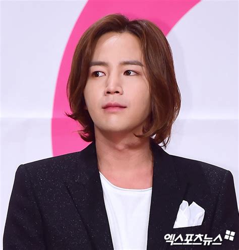 매니저였던 어머니에게 두 번 배신당하고 공개 절연 선언한 연예인 뷰티패션따라와