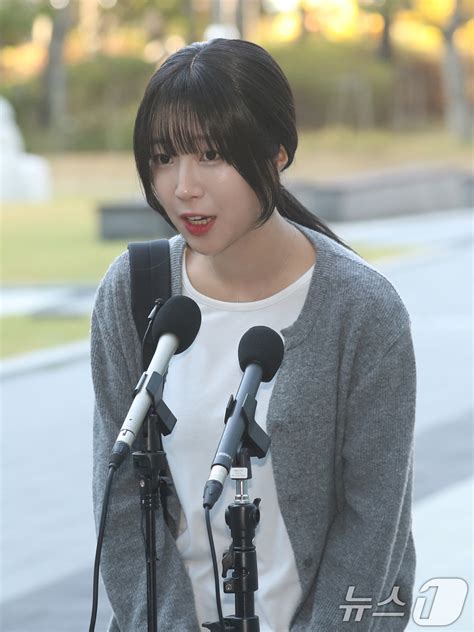 증인 출석 전 입장 밝히는 쯔양 뉴스1