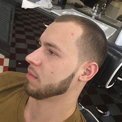 Top 30 Chin Strap Beard Styles To Stand Out Hairstylecamp