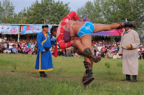 Улс аймгийн алдар цолтой 128 бөхийн барилдаан болно E Mn