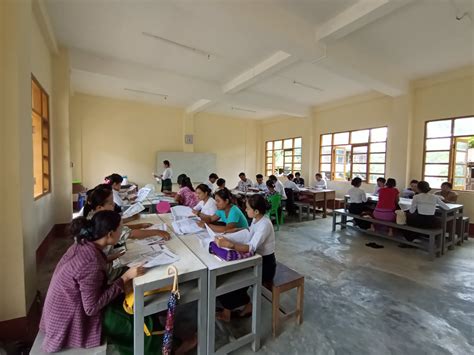 လှိုင်းဘွဲမြို့နယ်၌ Grade 5 သင်ရိုးသစ်ဆင့်ပွားသင်တန်းကို ဆရာ ဆရာမ ၁၀၉၂ ဦးဖြင့် ဖွင့်လှစ်သင်က