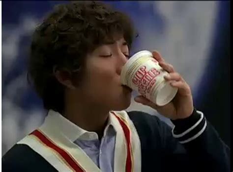 木村拓哉 カップヌードル 紙でできたエコカップへ 動画 Dailymotion