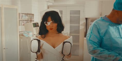 Sabrina Carpenter And Jenna Ortega Star In Cinema Inspired Taste Music Video Abc News