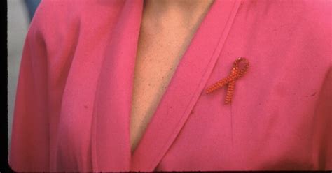 Leanza Cornett Žmonės Lt