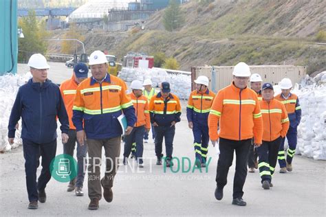 Эрдэнэт үйлдвэрийн ерөнхий захирал Г ЁНДОН үйлдвэрлэлийн бүсэд ажиллаж