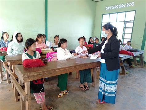 ပုံပါကျင်မြို့တွင် ၇၄ နှစ်မြောက် လွတ်လပ်ရေးနေ့အထိမ်းအမှတ် သတင်းစကားလက်ကမ်း စာစောင်များဖြန့်ဝေ