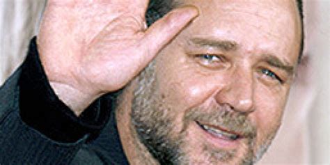 Rasels Krovs Dzied Par Mīlestību