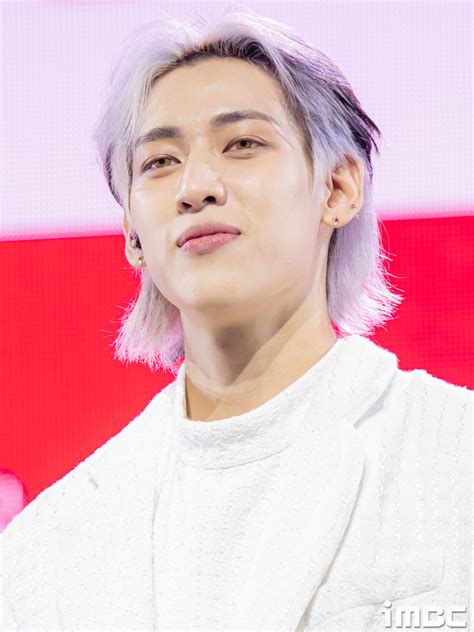 깨어나고 싶지 않아…뱀뱀 심경글 발칵→스트레스 심해 해명 [소셜in]