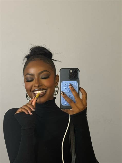 Pin By Mia💌 On ☆ Justine Skye Dark Skin Makeup Sultry Makeup Makeup