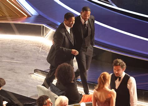 Oscars 2022 The Bizarre Moments Following Will Smith Slapping Chris Rock In The Face At The