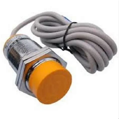 Capacitive Proximity Switches SAI Capacitive Proximity Switches 8 35 Mm Manufacturer From