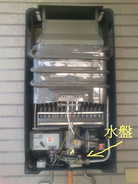 My Software Life 櫻花熱水器漏水，更換熱水器水盤皮diy~~