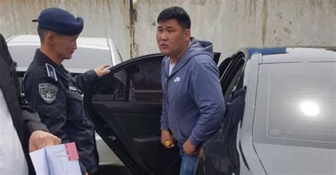 Б Цэгмидийг худал мэдээлэл тараах гэмт хэрэг үйлдэхийг завдсан хэмээн НЭГ сар зорчих эрхийг нь