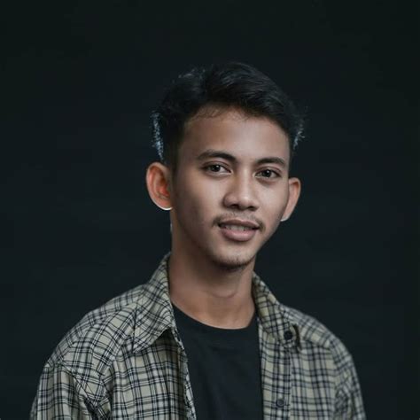 Gigin Aditya Gigin Aditya • Threads Say More