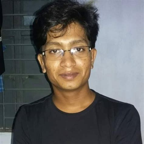 সব পেলে জীবন নষ্ট হয় নবনী। অপূর্ণতা আছে বলে এই গল্প গুলো এতো উপভোগ্য। পৃথিবী সত্যি অদ্ভুত