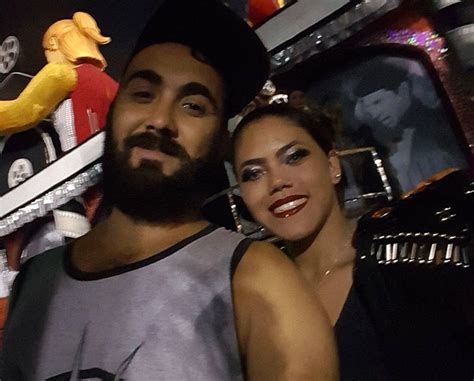 As Revela Es Picantes De Um Casal Swinger E Poliamorista Uol Universa
