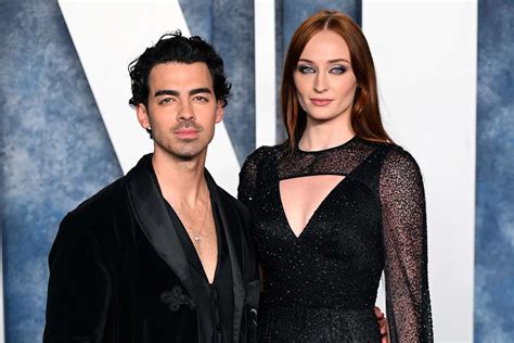 Joe Jonas And Sophie Turners Divorce Timeline